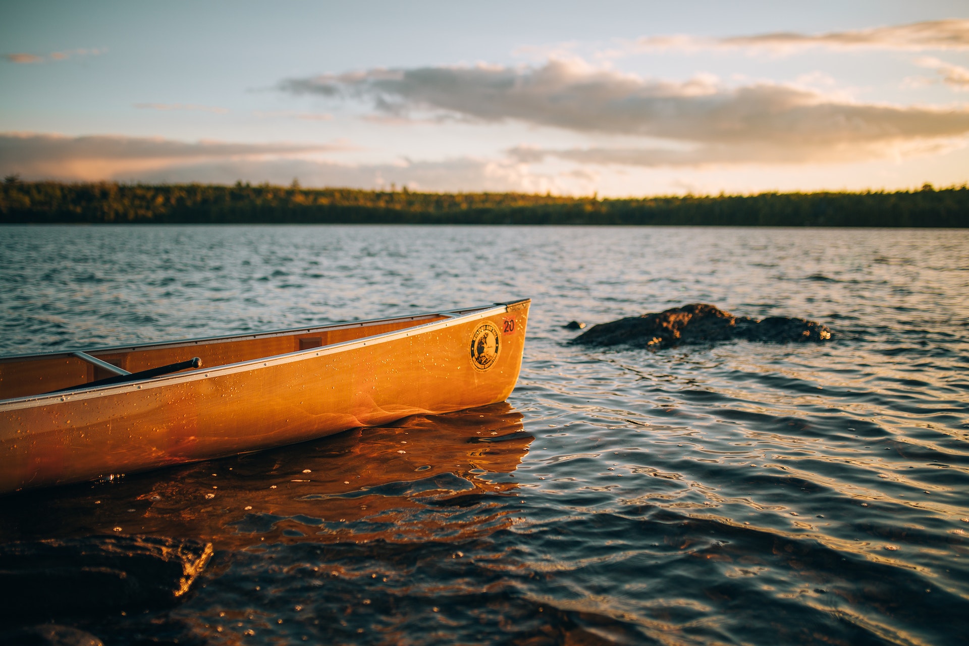 How to Successfully Transport a Canoe Over Long Distances: Expert Tips ...